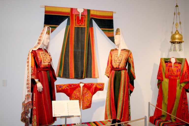 Newsletter_August_2007 – Palestinian Heritage Foundation